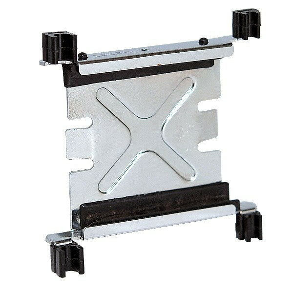 ・構造物の証明写真が一人できれいに撮影可能です。 ・標尺に対し、ピンポールを常に直角に固定できます。 ・金具は標尺の目盛りを隠しません。 ・ピンポール(6mm)とトラバーピン(3.5mm)の両方使用可能。 ・ピンポールの固定だけでなく、水糸...