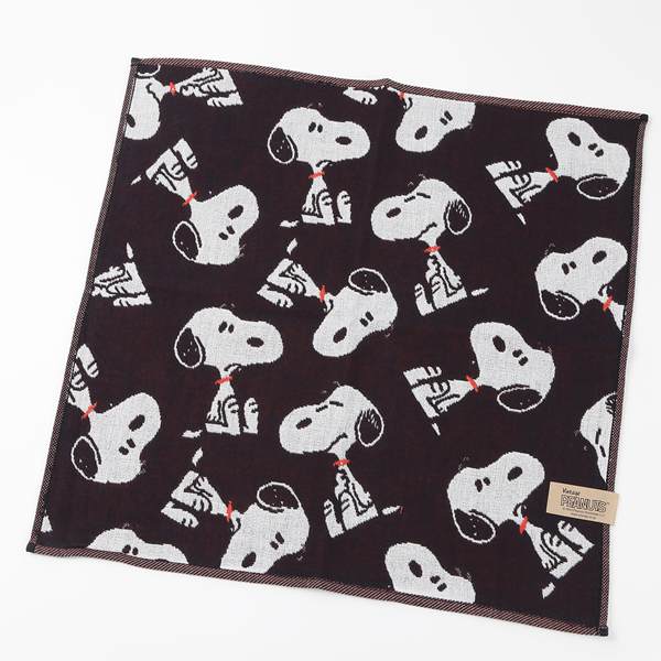 スヌーピー　大判ハンカチ サイズ 実測サイズ　35cm×35cm 実測サイズの多少の誤差はご容赦ください。 素材 綿100％ カラー ブラック系 仕様 商品状態 新品・正規品（本物）・タグ付（シール） 注意事項 ※画像はご覧になるモニター・...