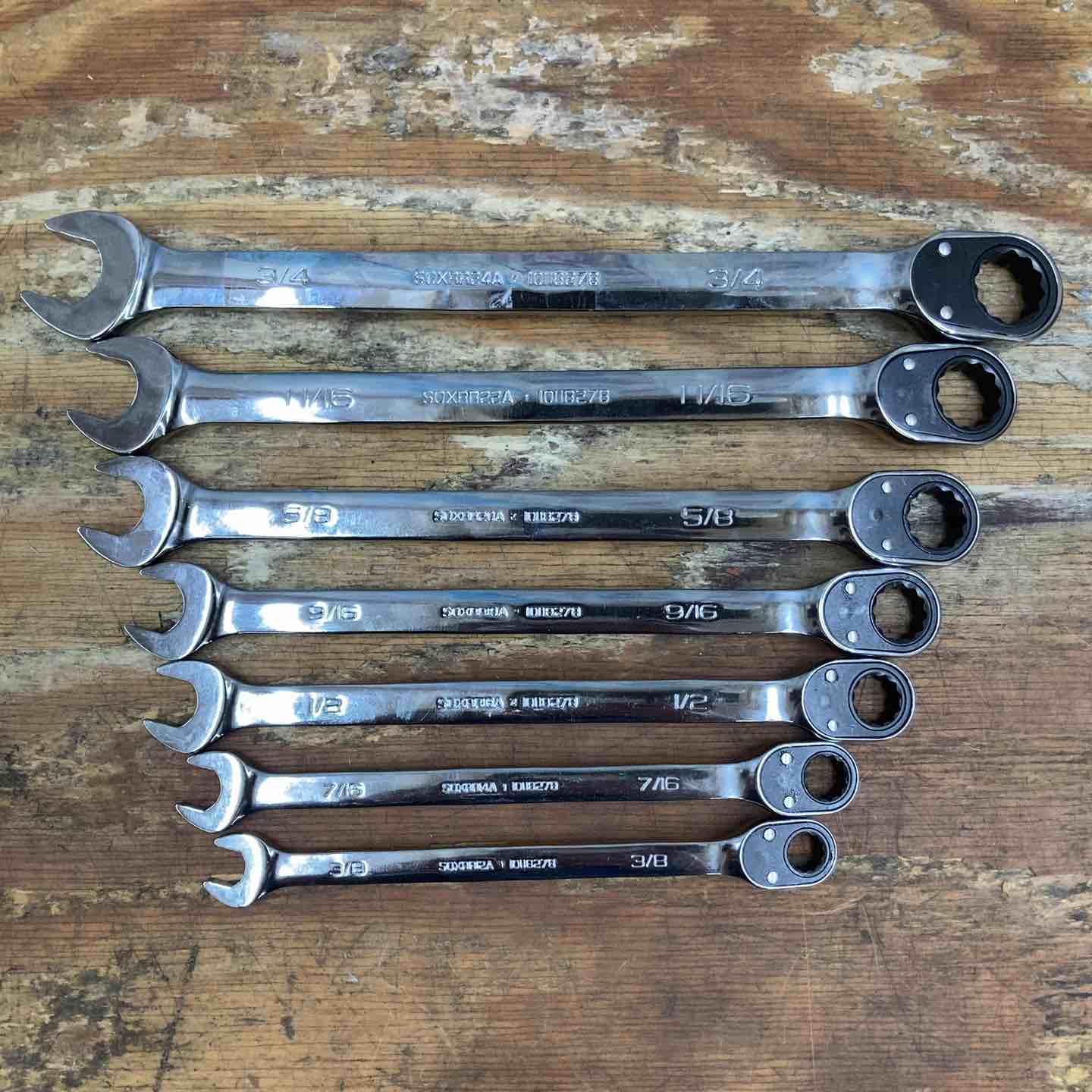 【動作確認】 【動作詳細】 【仕様】 【コンディション詳細】 Snap-on ギザ付ラチェットコンビネーションレンチ7本セット 【備考】 ～～～～～～～～～～ 商品をご検討いただきありがとうございます。 建築・建設現場、土木現場、工場で利用...