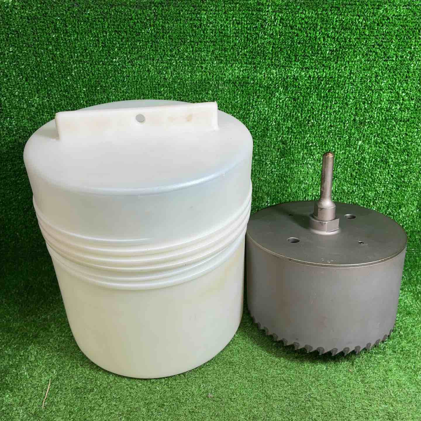 【動作確認】 こちらの商品は未使用品です。検品・撮影のため開封済み。 【動作詳細】 【仕様】 【コンディション詳細】 外箱なし 【備考】 外箱なし ～～～～～～～～～～ 商品をご検討いただきありがとうございます。 建築・建設現場、土木現場、...