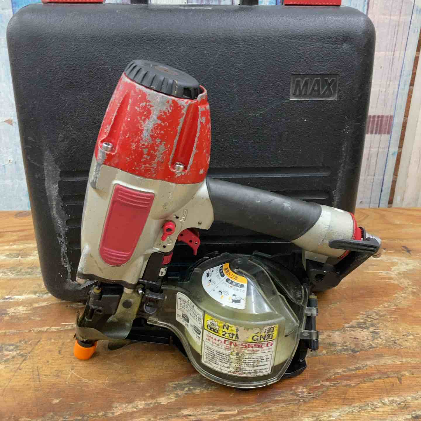 【動作確認】 動作確認済み 【動作詳細】 【仕様】 【使用釘長】38-65mm 【使用空気圧力】0.45~0.78MPa(4.5~8kgf/cm2) 品確法N釘対応ネイラ。 スチールハウス用釘38・45mmが打てる。 【コンディション詳細】...