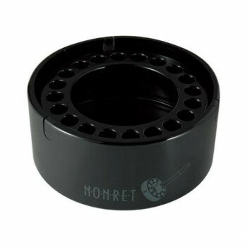 灰皿です。サイズ直径108×高さ50mm個装サイズ：11×11×6cm重量個装重量：200g素材・材質ABS樹脂生産国中国fk094igrjs