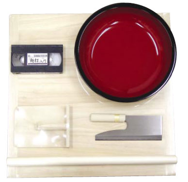 ■メーカー希望小売価格はメーカーカタログに基づいて掲載していますのし板：600mm×600mm×高さ24mm 材質桐めん棒：直径30mm×600mmこね鉢：直径360mmめん切庖丁：刃渡り240 mm全長255mmコマ板：150mm×195...