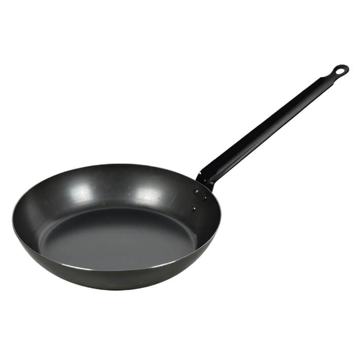 ものづくり産地、新潟県燕三条産 強火で一気に高温調理できるので香ばしく焼きたいソテーやステーキなどの調理に最適 長く使い込むほど良さが出てくる鉄製 ガス火はもちろん、200VのIHクッキングヒーターやハロゲンヒーターなどオール熱源に対応 【...