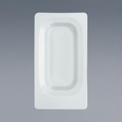 【仕様】 間口×奥行：325×176mm 高さ：100mm メーカー品番：9375823 深さ：95mm 容量：約1.2L 質量：約1.73kg サイズ：(内)230×110mm シェーンバルド シナリオシリーズ※ドイツ清潔感のある白い磁器...