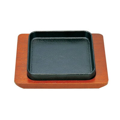 【仕様】 (外寸)間口×奥行×高さ：150×150×22mm (内寸)間口×奥行×高さ：140×140×18mm 質量：850g 鉄板厚：3.5mm (木台)間口×奥行：205×170mm ※ステーキ皿のサイズ表示は鉄板の外寸法になります。...