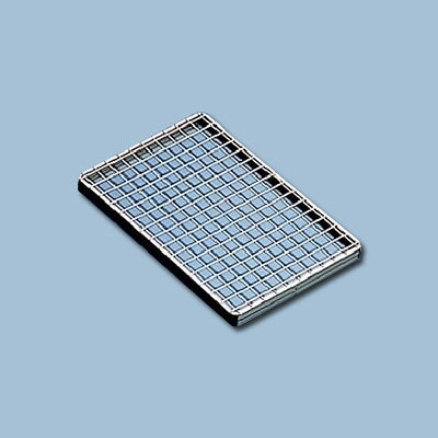 【仕様】 幅×奥行：160×110mm とんかつ・天ぷら等の揚げ物料理の盛り付けに演出効果抜群です。 ※アミを皿に置き、その上にとんかつ(フライなど)をのせ ます。 そうすることにより、キャベツなど野菜類の水分が染み込まずいつまでもカリカリ...