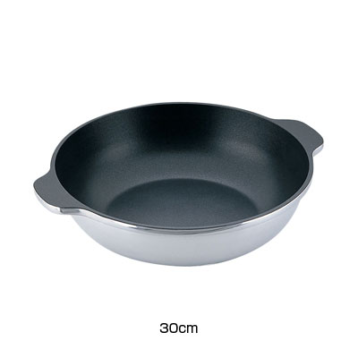 【仕様】 サイズ：30cm 外径×深さ：312×75mm 容量：4.4L 質量：1.27kg 底径：185mm 材質:本体/アルミニウム合金、底/ステンレス鋳込み 表面加工:内面/研磨仕上げ、外面/フッ素樹脂(テフロンプラチナ)加工 板厚:...