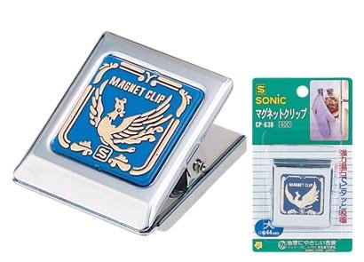 本体サイズ:26×44×51mm本体重量:67gパッケージサイズ:29×75×130mmパッケージ重量:70g入り数1メモなどをはさんで張り付けるなら、小さいサイズで強力なアイテムがベスト!丈夫で強力なマグネットタイプとじ枚数約80枚材質:...