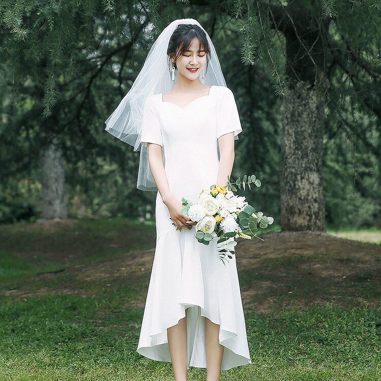 遠目でも目を引く存在感あふれるシルエットは写真映えも抜群。結婚式当日はもちろん、別撮りでも人気を集めています。&nbsp;&nbsp; ▲サイズ &nbsp; XXSサイズ： バスト77CM　　ウィスト60CM &nbsp; XSサイズ： ...