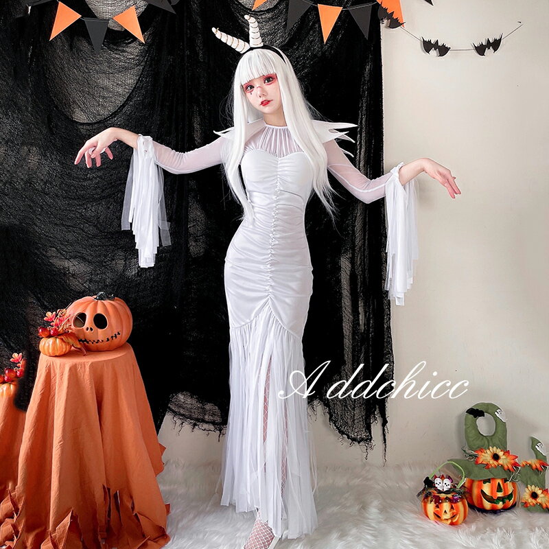 ハロウィンやパーティーイベントを盛り上げよう！！お揃いコーデやハロウィンやイベント、ショー等にもオススメです！▲セット内容:ワンピース+髪飾り▲素材:ポリエステル▲カラー:写真参考▲サイズ：フリーサイズ着丈：約147cm&nbsp; バスト...