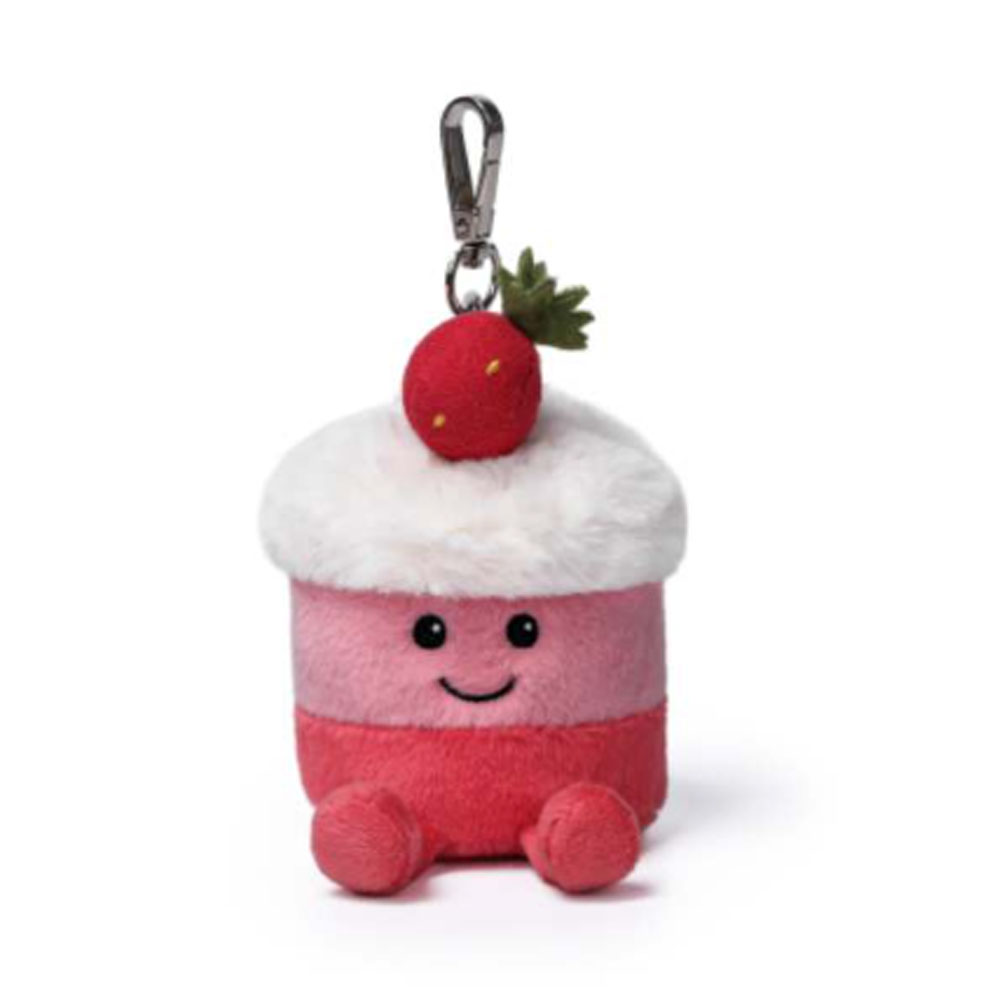 MC600208 McHugs Strawberry Cake Bag Charm 愛とぬくもりから生まれたやさしいぬいぐるみブランド、McHugs（マックハグス）の 『ケーキ』のバッグチャーム♪ ～日本正規輸入代理店からの直接仕入品です～...