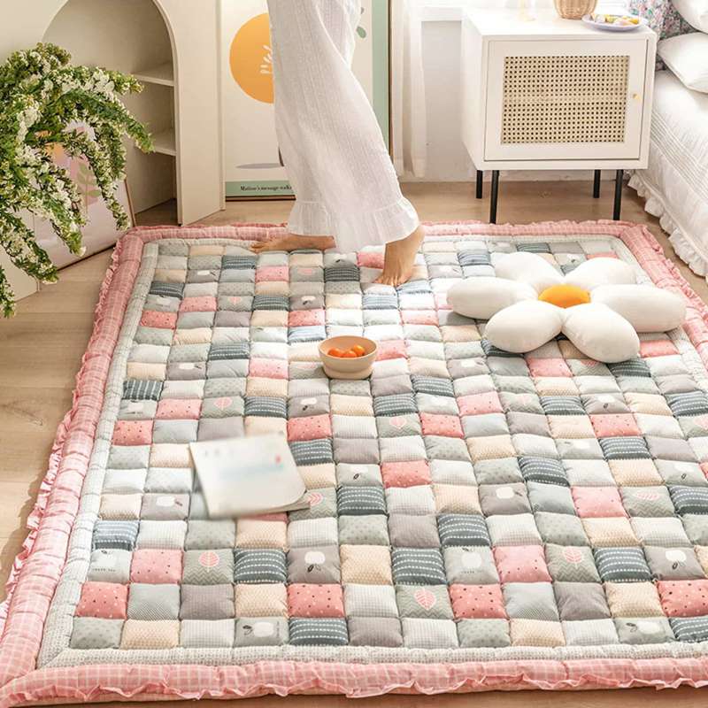 　　　 ◆◇◆売れている秘密◆◇◆ ▼厚さ：約4CM 素材：コットン、綿　機能：デコレーション、滑り止め、防音、吸水、保温、抗菌除臭、防ダニ、オールシーズン対応 サラッと肌触りで1年中快適にお使いいただくことができます。 ▼使用されるコット...