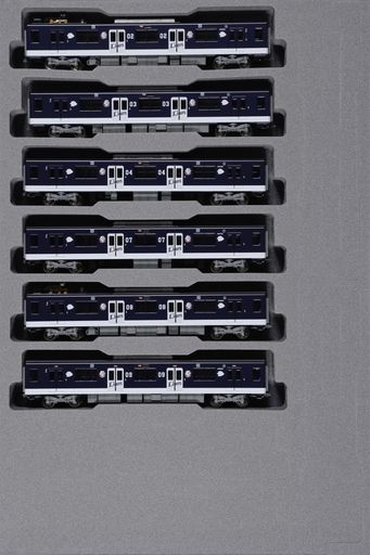 2025年運行を開始した四代目「L-train (エルトレイン)」を製品化。 「レジェンド・ブルー」を基調に裾部が白く塗り分けられたカラーリング、赤色となった「LONG」表示など通常編成と異なる特徴を再現。 別売の[10-1961/1962...