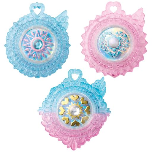 『ひろがるスカイ!プリキュア』より、 「スカイトーンセットスカイ&amp;プリズム」が登場! スカイトーンを別売りの「変身スカイミラージュ キュアウィング&amp;キュアバタフライ」本体にセットすると 球体内で光のアニメーションがスタート!...