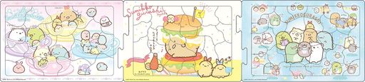 ●台紙付きのパズルが3枚入っています。3枚の台紙が横につながって、1つの大きなパズルになります。 すみっコぐらしの3種類の絵柄が楽しめるパズルです。 「たぴおかパーク」,「アゲアゲあげっコ」,「もぐらのおうち」の絵柄です。 (c)2021 ...