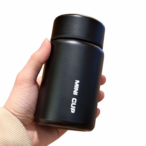 1.良質のステンレスボトル:水筒のインナーライナーは316ステンレス鋼で作られ、普通の304ステンレス鋼と比較しています、保温・保冷効果が長い、より良い抗菌効果、ミルク、コーヒー、紅茶、あらゆる種類の飲み物を入れることができます。魔法瓶電解...