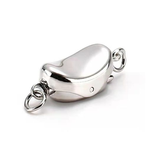 シルバー925を使用した、本物志向のアクセサリー金具です。 【金属アレルギーの方でも安心】アレルギー性の低いシルバー925をベースとして作られました。アレルギーに不安な方もご安心してお使いいただけます。 真珠の純白な輝きとシルバー925の金...