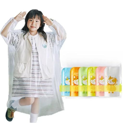 【商品仕様】パッケージ内容:6枚セットサイズ:フリーサイズ着丈:約91cm身幅:約70cm袖丈:約53cm推奨身長:100~150cm重量:約40g(1枚)色:6色素材:防水性PE素材 【フリーサイズ】全体的に軽くて薄くので、持ち運びもラク...