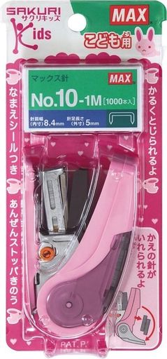 サクリと軽とじ約50%! 予備針収納100本! いざというとき針に困りません! 本体サイズ:H55xW26xD80mm なまえシール付 針1箱1,000本+針150本装着済 【重量】85g(針150本収納時) 【最大とじ枚数】20枚 【とじ...