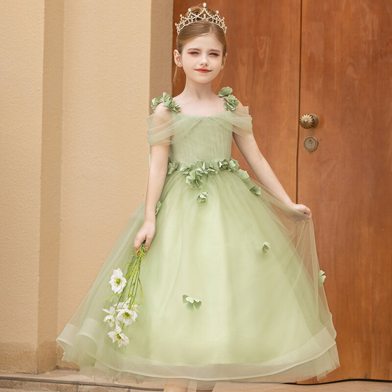 カラー グリーン 素材 ポリエステル、チュールなど サイズ 100　バスト56　ウエスト54 110　バスト60　ウエスト57 120　バスト64　ウエスト60 130　バスト68　ウエスト62 140　バスト72　ウエスト66 150　バ...