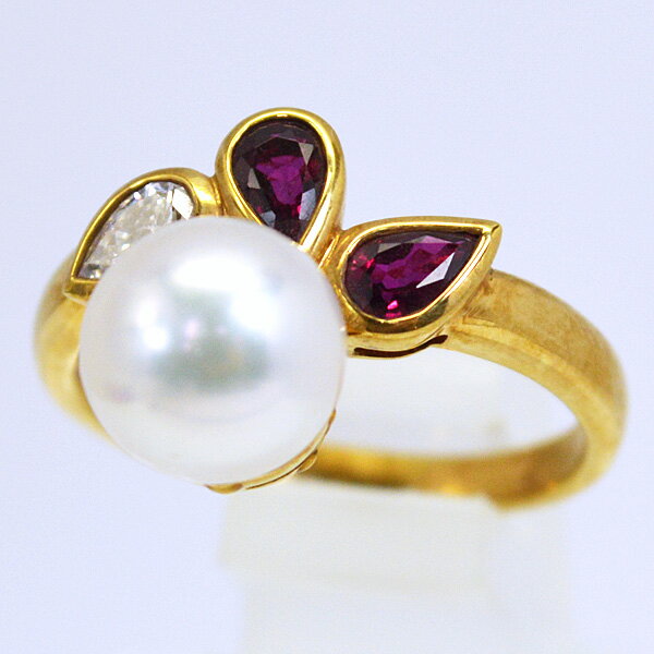 SPore（エスポール） 【K18ゴールド　パールリング】 　゜*゜3種の宝石が華やかに共演.*゜ 1つは持っていたい真珠のアクセサリー。 中央に配した7.5mmの真珠が存在感抜群！ ルビーの鮮やかな赤と煌めくダイヤモンドを添えて。 可愛ら...