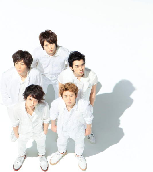 嵐(ARASHI)　CD 【Beautiful World】 通常盤 2011/7/6発売 ○ミリオンセールスを記録した前作「僕の見ている風景」に続く、約10カ月ぶり 10枚目のオリジナルアルバムは、意欲的な試みとなるカッティングエッジな作...