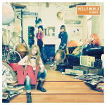 SCANDAL　 CDのみ 【HELLO WORLD】 初回仕様限定盤 送料無料(日本国内） 2014/12/3発売 ○勢いは止まらないスキャンダル！進化系ガールズバンドの6作目のオリジナルアルバム！！ ○デビュー以来アルバムは5作連続でT...