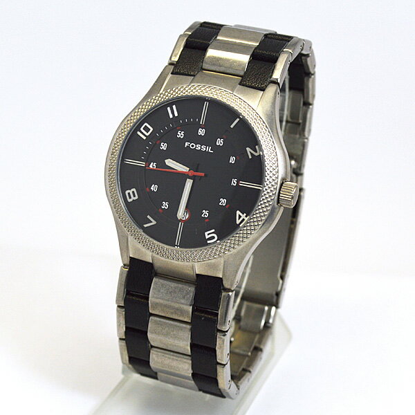 FOSSIL JR9750 　 視認性の高い大型の文字盤にカレンダー日付表示。すっきりとしたフェイスデザインにどこかレトロチックな質感のベルトデザイン。 ※実店舗がございますのでご覧いただくことが可能です。 ※新品・未使用品ですが長期店頭展...