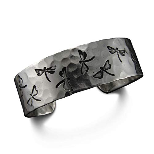 【中古】【未使用・未開封品】ANJU JEWELRY 刻印メタルコレクション ハンマーカフブレスレット トンボ【メーカー名】【メーカー型番】【ブランド名】ANJU JEWELRY ブレスレット 【商品説明】ANJU JEWELRY 刻印メタ...