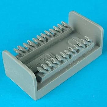 【中古】クイックブースト 48077 1/48 P-400 エアラコブラ 排気管（ハセガワ用）【メーカー名】【メーカー型番】【ブランド名】ボイジャーモデル　Voyager Model 飛行機・ヘリコプター, おもちゃ ストア, シニア向けお...