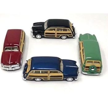【中古】Kinsmart フォード・ウッディワゴン4台セット 1949 Ford Woody Wagon Ford's out Front !【メーカー名】【メーカー型番】【ブランド名】Kinsmart ミニカー・ダイキャストカー, おもち...