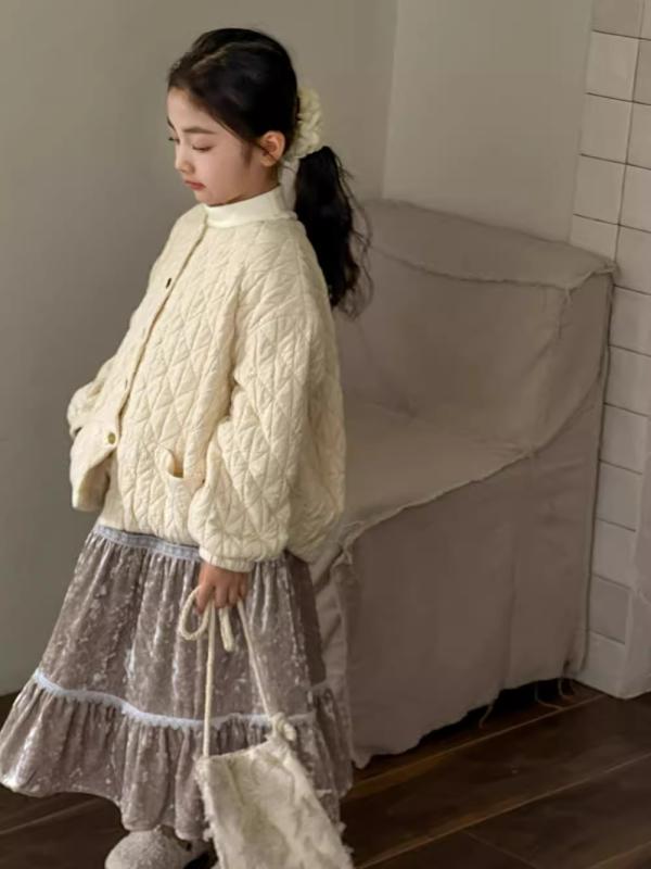 ・カテゴリ: キッズ中綿ジャケット・性別: 女の子・スタイル: 韓国風・対象年齢: 8歳以上（身長140cm以上）・生地加工: 柔らかな肌触り・中綿素材: ポリエステル・厚み: 厚手・デザイン要素: ナチュラル、かわいい、プリンセス、トレン...
