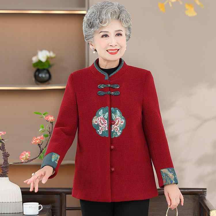 ・カラー展開: レッド（裏起毛）、パープル（裏起毛）・サイズ展開: XL、2XL、3XL、4XL、5XL・主な素材: 綿ポリエステル・素材混率: 30%以下・スタイル: エスニック、レトロ・柄: 花柄・デザイン要素: ポケット・着丈: レギ...