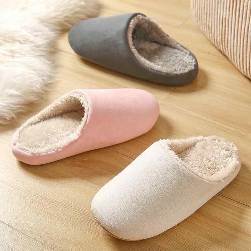・カテゴリ: ルームシューズ・アッパー素材: 起毛素材・ソール素材: PVC・性別: ユニセックス・履き方: スリッポン・デザイン要素: ステッチ・厚み: 厚手・機能: 滑り止め、保温、耐摩耗・柄: 無地・つま先形状: ラウンドトゥ・ヒール...