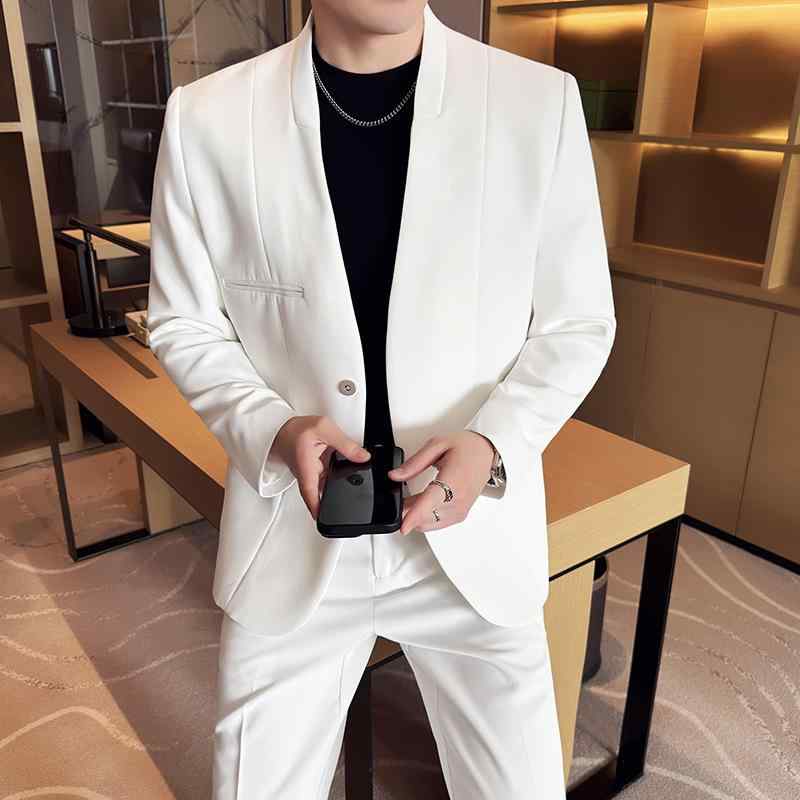 ・主な素材: ポリエステル100%・ネックライン: ノッチドラペル・フィット: スリムフィット・厚さ: 薄手・前開き: シングルボタン・カラー展開: カーキ、ホワイト、ブラック・サイズ展開: M, L, XL, XXL, XXXL・スタイル...