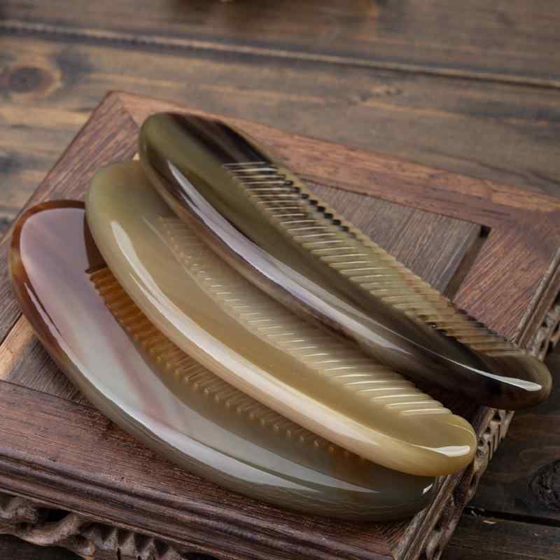 ・カテゴリ: 美髪コーム・素材: 牛角・サイズ: 13cm x 5cm x 0.7cm