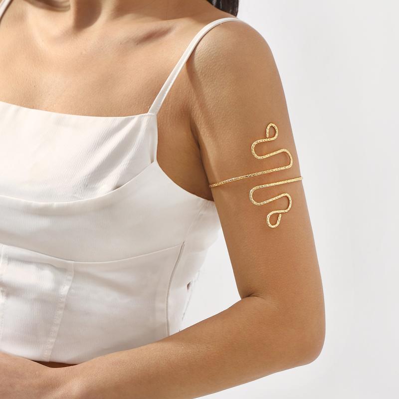 ・カテゴリ: 手元アクセサリー・スタイル: 個性・スタイル分類: 個性トレンド・素材: 鉄、ラインストーン・加工技術: 電鍍・カラー展開: タイプ1、タイプ2・重量: 約17.1～19.6g・流行要素: 形状、パターン