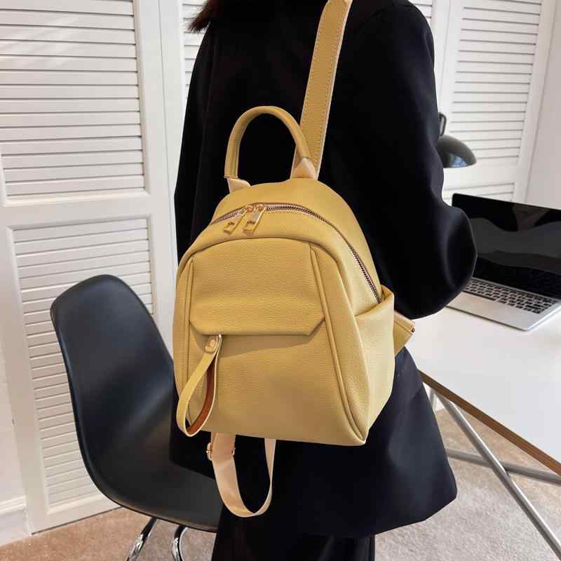 ・カラー展開: イエロー、ブルー、ブラック、カーキ、コーヒー、オフホワイト・スタイル: モダンシンプル・素材: PUレザー・デザイン要素: ステッチ・裏地素材: ポリエステル・開閉方法: ファスナー・内部構造: ファスナーポケット、携帯ポケ...