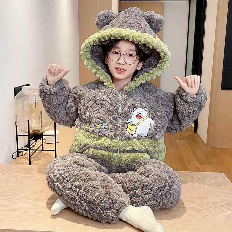 ・カテゴリ: キッズルームウェア・性別: 男性・対象年齢: 8歳以上、身長140cm以上・スタイル: キャラクター・主な素材: ポリエステル100%・生地: キルティング・厚さ: 厚手・柄: キャラクター・機能: 保温・生地加工: プリント...