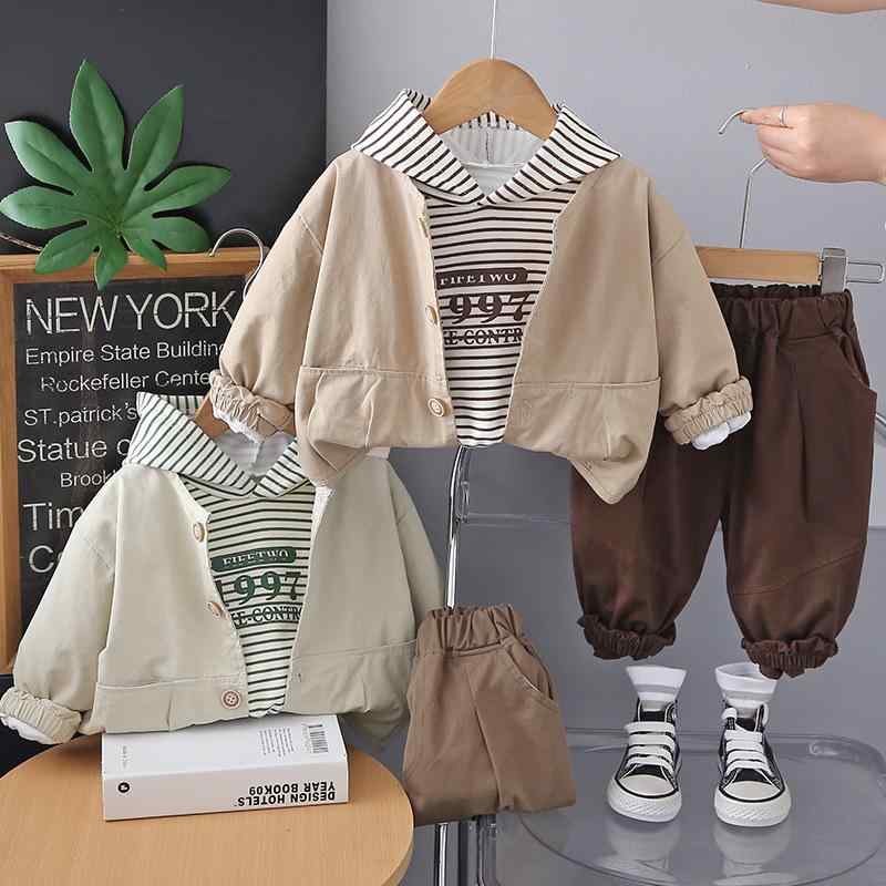 ・性別: 男性・スタイル: カジュアル・セットタイプ: パンツセット・セット点数: 3点セット・対象年齢: 1〜3歳 (80〜100cm)・袖丈: 長袖・デザイン: フード付き、カーディガン、股ボタン付き・パンツ丈: ロング・生地加工: 柔...