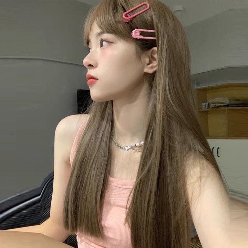 ・カテゴリ: ロングストレートウィッグ・スタイル: ナチュラル・適用対象: 女性・髪の素材: 高温繊維・前髪タイプ: ストレート・斜め対応・適用肌色: 自然な肌色・適用顔型: どんな顔型にも・カラー展開: アッシュブラウン、クールブラウン、...