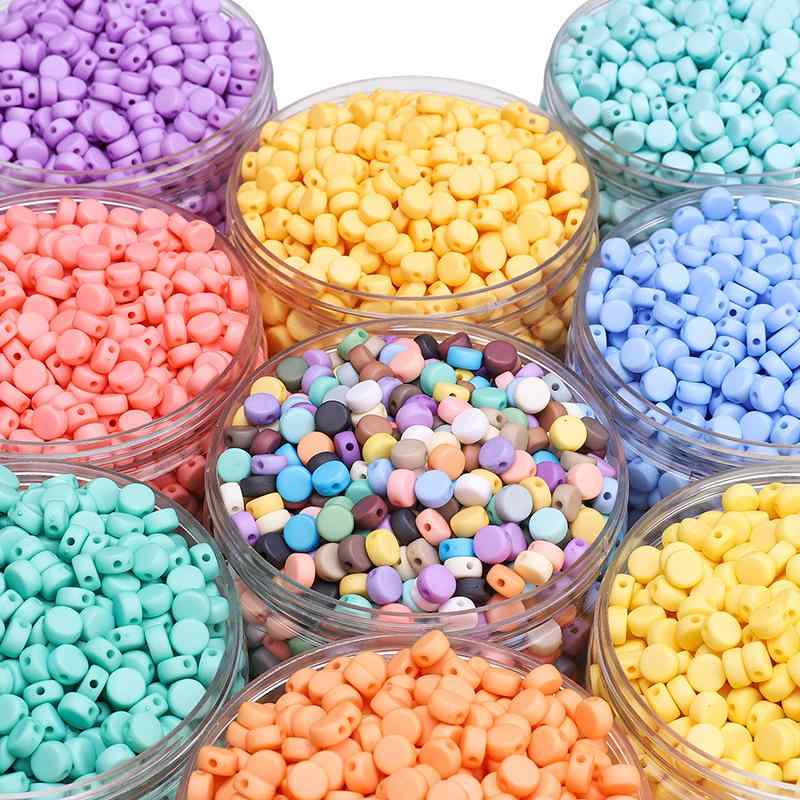 ・種類: ルースビーズ・素材: アクリル・カラー展開: オフホワイト、ベージュ、ライトイエロー、イエロー、オレンジイエロー、ピーチピンク、ピンク、ディープピンク、グリーン、ピーコックグリーン、ライトブルー、ディープブルー、ブルー、クリスタル...