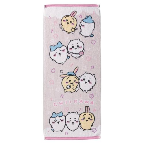 サイズ：約W34×H80cm / 生産国：中国 組成：綿100% / 仕様：染料プリント・裏カラーパイル・抗菌防臭加工 ちいかわのキャラクターが集合！綿100%なので肌触り柔らか、吸水率も満足な、使い勝手の良いタオルです。 (C)nagano