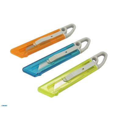 【商品説明】●刃がスプリングにより素早く収納されるので安全！カラビナ付き。