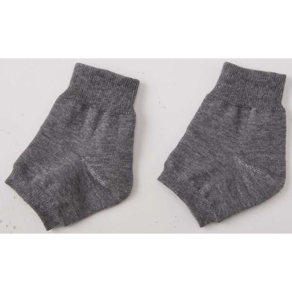 こちらの商品は、ご注文後納期確定まで約8日かかります。【商品説明】原材料:絹・綿・その他製造国:日本個装サイズ(cm)・重量(g):縦23奥行13.5横1重量31足首回り:20〜35cm足の甲回り:20〜30cm発売元:株式会社セルヴァン製...