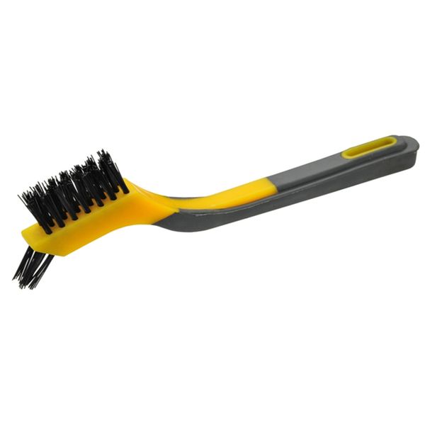 【商品説明】■ソフトグリップ仕様なので握りやすく、力を加えやすい。■清掃や機械メンテナンスなどにご使用。■ナイロン素材は、研磨力は低いですが耐磨耗性、弾力性に優れます。