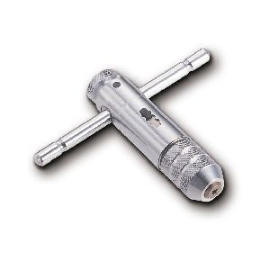 &nbsp; 新潟精機 &nbsp; 0256-31-5660 規格Mタップ使用範囲M3〜M8質量200g用途タップ立て用レンチです。本体材質構造用炭素鋼鋼材チャック材質焼結合金特長T型ハンドルで使いやすい。片手で作業ができます。狭い所でも...