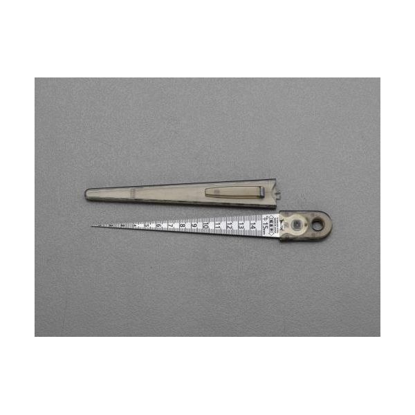●測定範囲…（表）テーパーゲージ：1〜15mm　　　　　　　　　（裏）直尺目盛：0〜12cm●最小目盛…（表）0.1mm　　　　　　　　　（裏）1mm●材質…ステンレス●全長…148.5mm●機能…直尺目盛、丸穴専用換算表付（裏面）●クリッ...