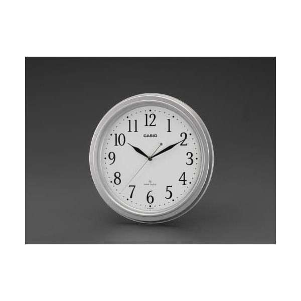 エスコメーカーお問い合わせ：06-6532-6226●壁掛け電波時計●電波受信機能●周波数…40/60kHz自動選局●電源…単3アルカリ電池×1本（付属）●電池寿命…約1年●サイズ…φ324×52mm●重量…790g●風防材質…ガラス●プラ...